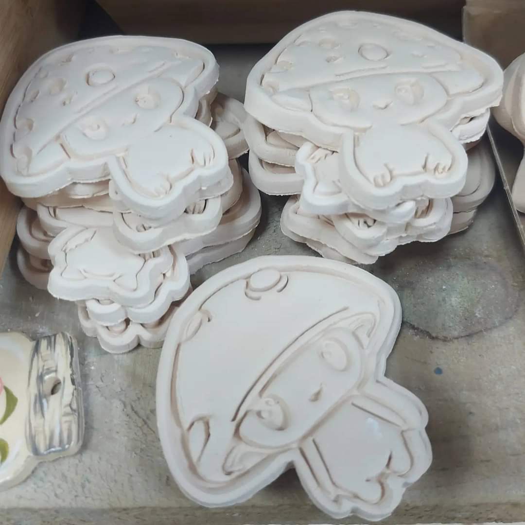 Walk-in Ceramic Painting (no need to book) – Splatter Studio